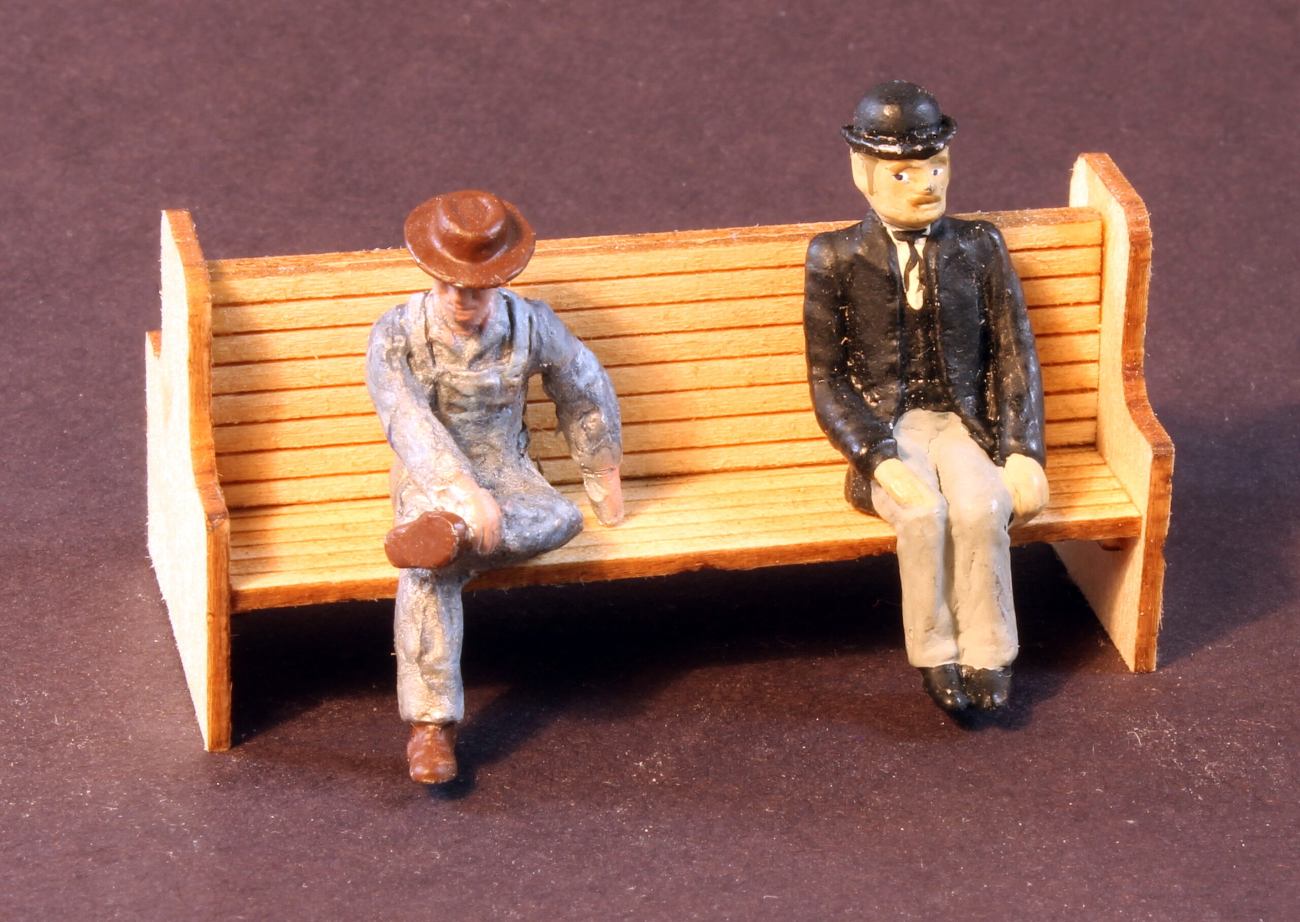 #663 Double Bench – O scale – Berkshire Valley Models