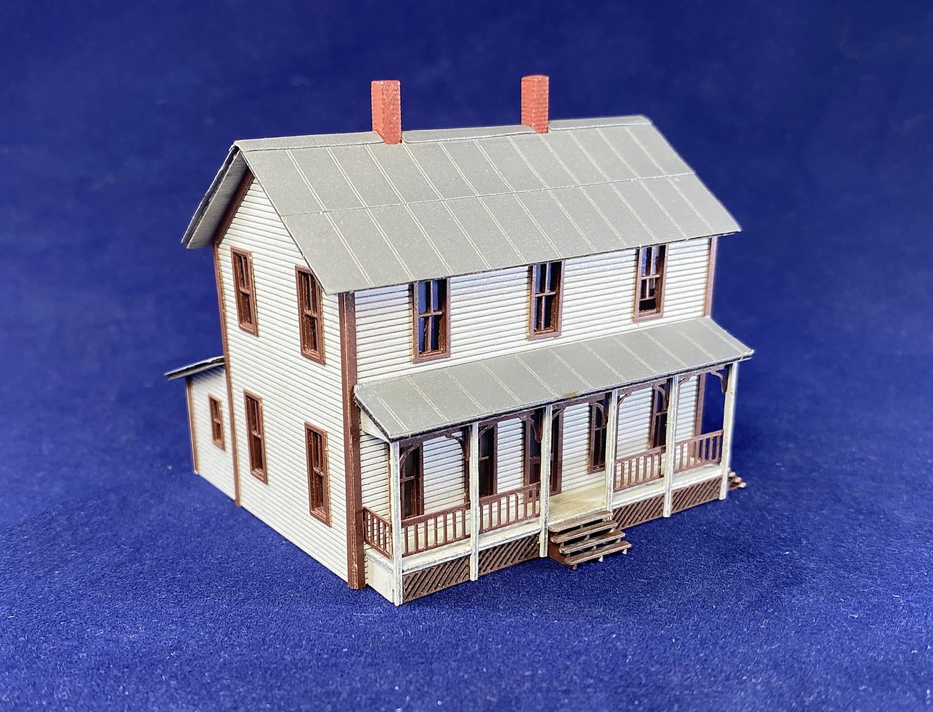 #5640 Two Story Farmhouse – N scale – Berkshire Valley Models