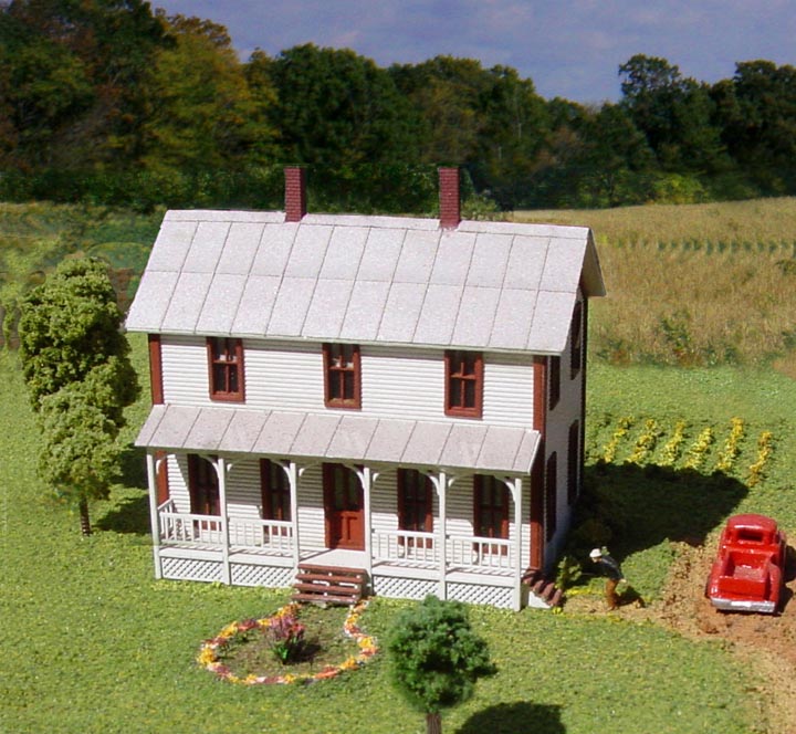 #5640 Two Story Farmhouse – N scale – Berkshire Valley Models