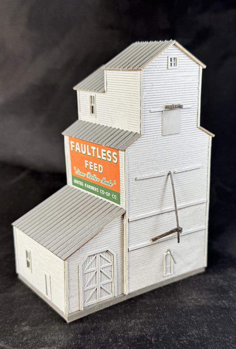 #5610 Country Grain Elevator – N scale – Berkshire Valley Models